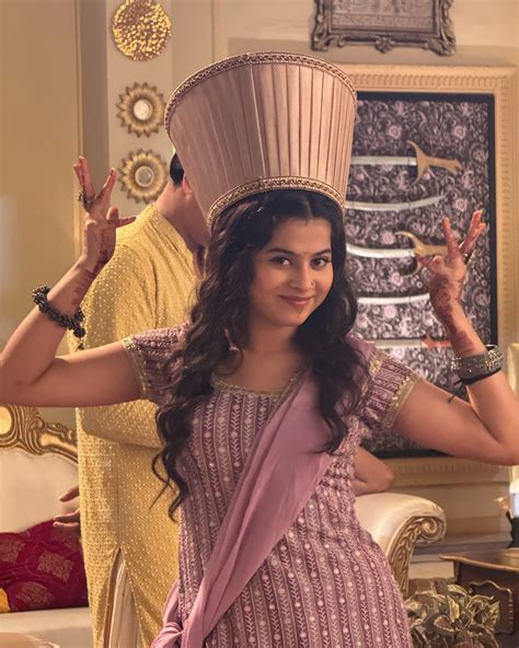 Saachi Tiwari Saachiiiofficial • Instagram Photos And Videos