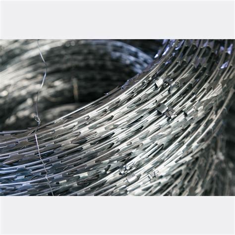 Galvanized Concertina Bto 22 Type Razor Barbed Wire China Razor