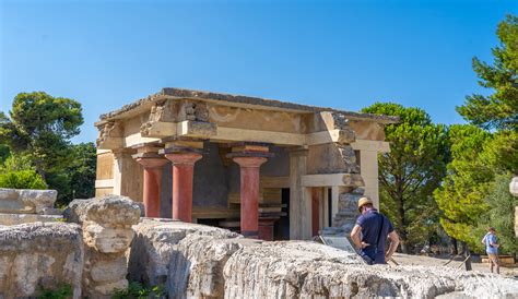 Palace Of Knossos Crete The Definitive Guide To Plan Your Visit