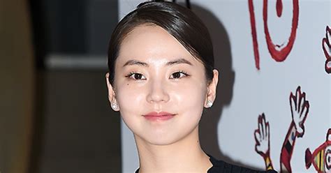 Md화보 웃음꽃이 활짝~안소희 몰라보게 부드러워진 얼굴