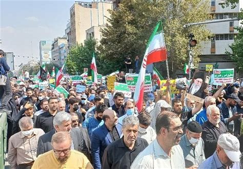 روایتی از پاسخ مردم پایتخت به اغتشاشگران پرچم ایران مهم‌ترین نماد در