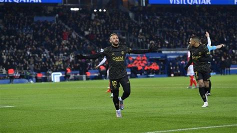 Hasil PSG Vs Reims Marco Veratti Kartu Merah Kemenangan Lionel Messi