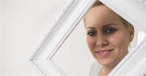 Exploring Mirror Options Acrylic Vs Traditional Glass