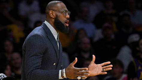 Lakers Lebron James Ruled Out Vs Warriors With Ankle Injury Nbc