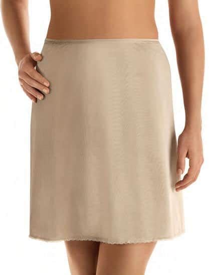 Vanity Fair 11711 Daywear Solutions Half Slip