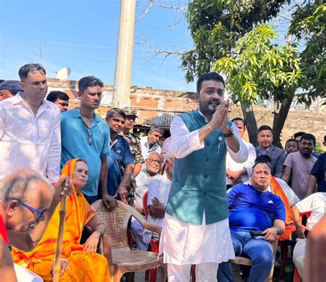 खानेपानीको समस्या समाधान गर्न सरकार प्रतिबद्ध छ मन्त्री यादव