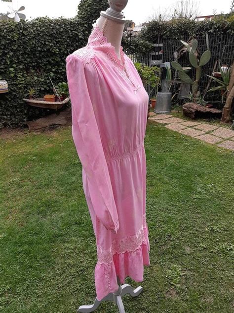 Vintage Early 50s Pink Nightgown Wedding Chic Shabby Gem