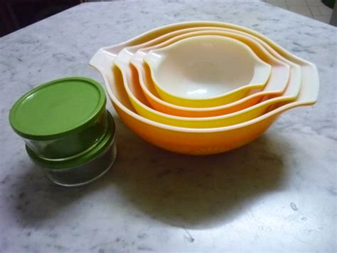 Mamas Heritage Pyrex Set Of 4 Yellow