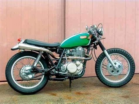 ปักพินโดย Mark Veldman ใน Thumpers