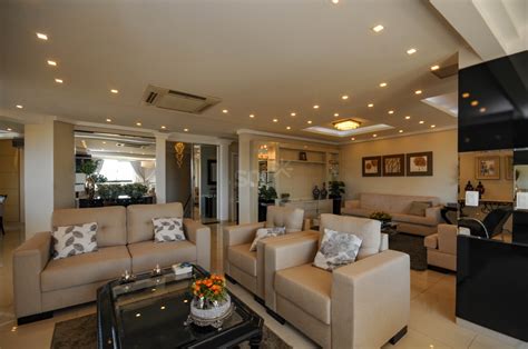 Apartamento duplex de cobertura no Edifício Athenas no Centro de Foz do