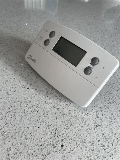 DANFOSS TP7000 RF Wireless Programmable Thermostat Unit 50 00