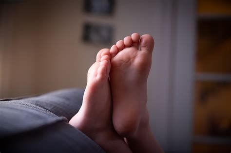 Preventing Dry Cracked Heels This Winter Affiliated Podiatrists Ltd