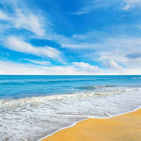 Bright Beautiful Ocean With Waves Stock Image Image Of Holiday