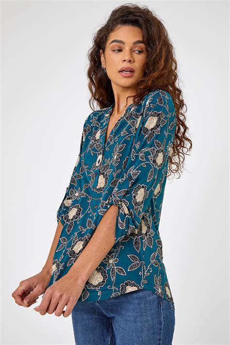 Textured Floral Print Notch Neck Top In Green Roman Originals UK