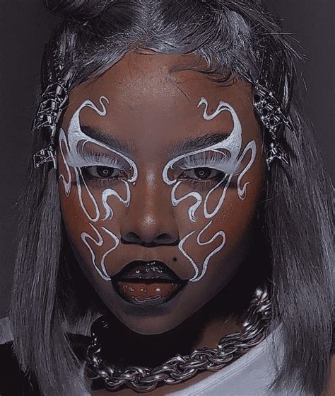 Pin By 𝐶𝐻𝐴𝑁𝐼𝐶𝐼𝐴 On Make Up Looks Eye Makeup Art Crazy Makeup Creative Makeup