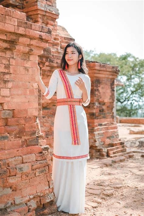 Vietnam Ethnic Cham People Traditional Costume Việt Nam Đàn ông Vans