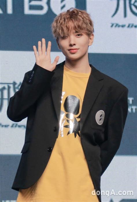 ATBO 류준민 복슬복슬 푸들 그 자체 DA포토 스포츠동아