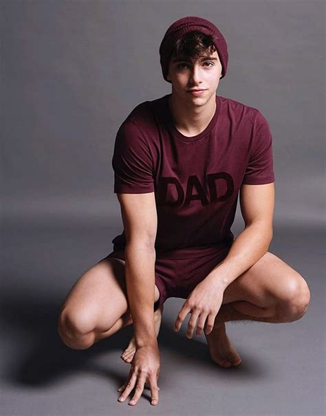 Ron Levi Ronald Epps Gay Outfit Photography Poses For Men