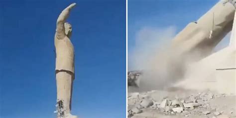 Monumente Werden Eingerissen Die Letzte Assad Statue Fällt