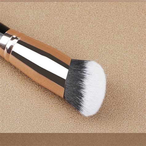 Round Angled Foundation Brush