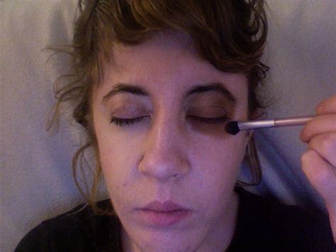 How Do You Make A Fake Black Eye With Makeup