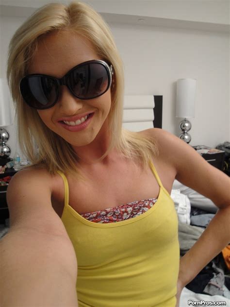 Chloe Hot 18 Gets Bashed In Her Wide Spread Hole Porn Pictures Xxx