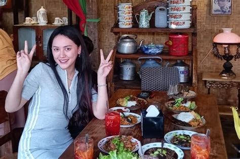 Sego Sambel Cak Uut Rasakan Pedasnya Wisata Kuliner Malang Dengan