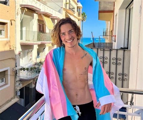 ‘call Me They Sf Marathon Nonbinary Winner Cal Calamia Reflects On