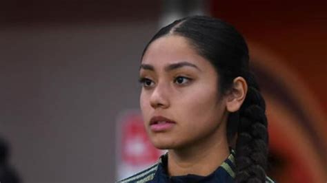 Angela Baron Rwomensoccerlegs