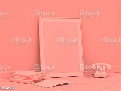 책과 복고풍 전화 3d 렌더링 단색 분홍색 방에서 바닥에 수직 포스터 프레임의 평면 단일 색상 측면보기 0명에 대한 스톡 사진