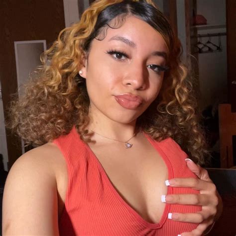 Maya On Twitter Im So Prettyyyy