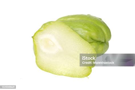 잘라내길의 흰색 배경에 격리된 차요테 또는 0명에 대한 스톡 사진 및 기타 이미지 0명 건강한 식생활 과일 Istock
