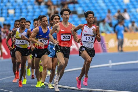 Bronce Blanco En 5000 M Run Antara Foto