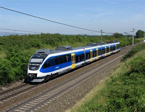 Der Mav Talent 425 001 Bildete Am 15 Juni 2021 Den Rex 62 Von Wien