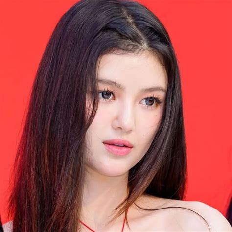 Danielle 다니엘 Njz Danielle Njz • Instagram Photos And Videos