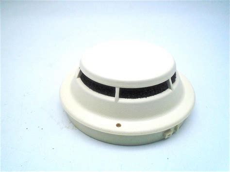 Pe 11 Smoke Detector By Pyrotronics