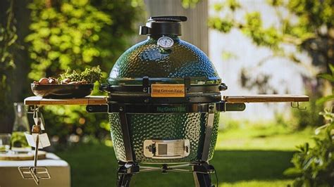 7 Things Youre Doing Wrong On The Big Green Egg