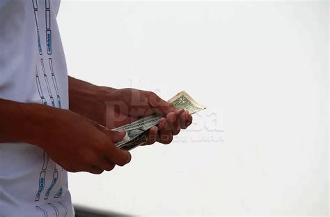 Dólar Oficial Superó La Barrera De Los 50 Bolívares