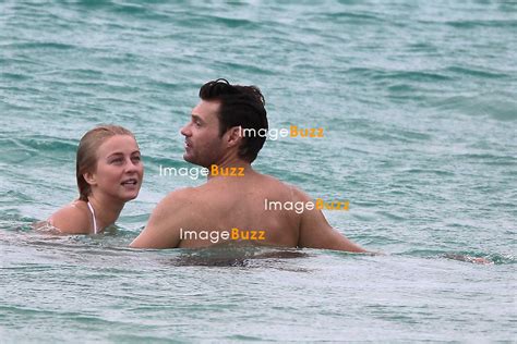 Julianne Hough Ryan Seacrest Beach