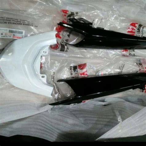 Promo Sambungan Cover Body Belakang Mio Soul Gt 115 Cc Ori Yamaha
