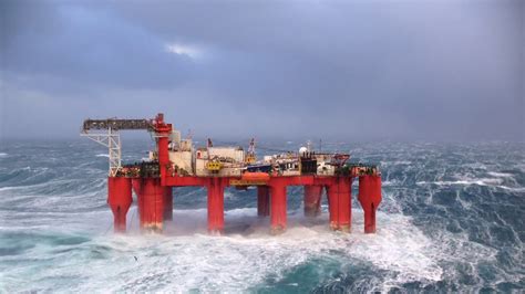 Offshore Oil Rig In Huge North Sea Storm Youtube