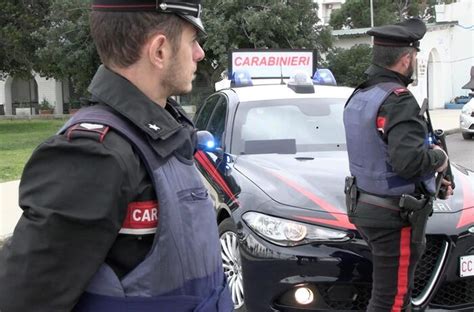Aveva In Casa Due Pistole Illegali E Munizioni Arrestato Notizie