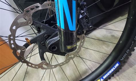 Shimano SLX 4 Pot Brakes With Ice Tech Rotors 180mm Rear 203mm Front