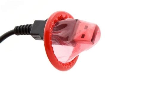 Ahli Sarankan Pakai Kondom USB Saat Nge Cas Di Tempat Umum Ini Tujuannya