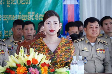 ស្នងការនគរបាលខេត្តកណ្ដាល ប្រារព្ធពិធីអបអរសាទរទិវាសិទ្ធិនារីអន្តរជាតិ ៨