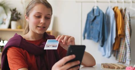 Girl Doing Facetime Free Stock Video Footage Royalty Free 4k And Hd