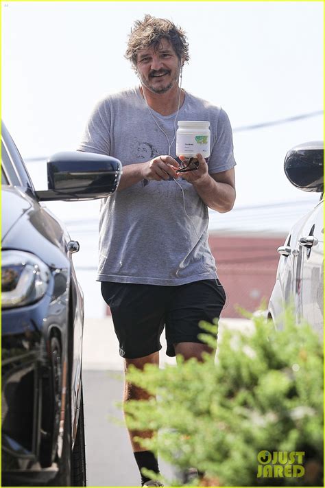 Photo Pedro Pascal Gym With Protein 01 Photo 4976022 Just Jared Entertainment News