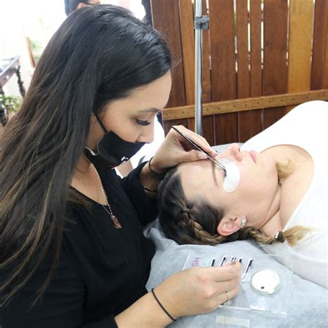 Advanced Classic Lash Extension Training