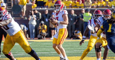 Miller Moss Injury Usc Qb Leaves Game With Injury Following Td Run On3
