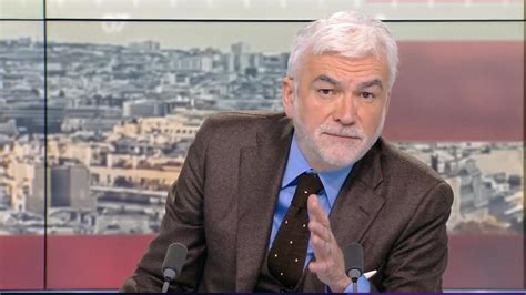 Pascal Praud Sinsurge Contre Lémission Quotidien Cnews